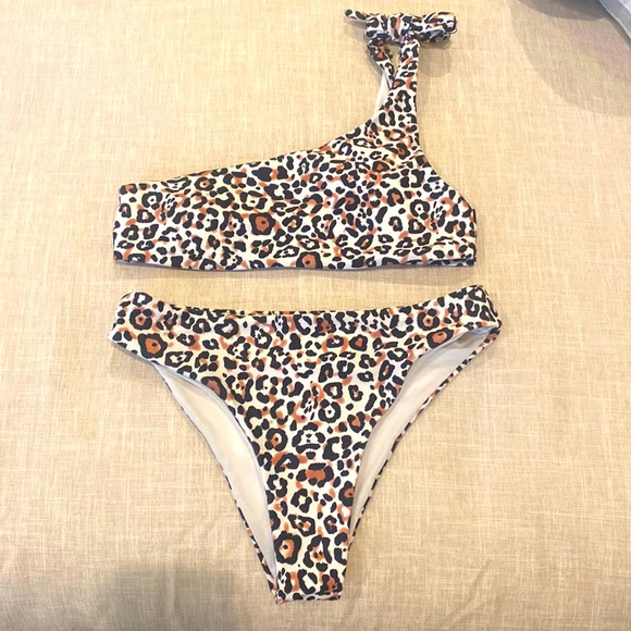 SHEIN | Swim | Shein Cheetah Bathing Suit | Poshmark